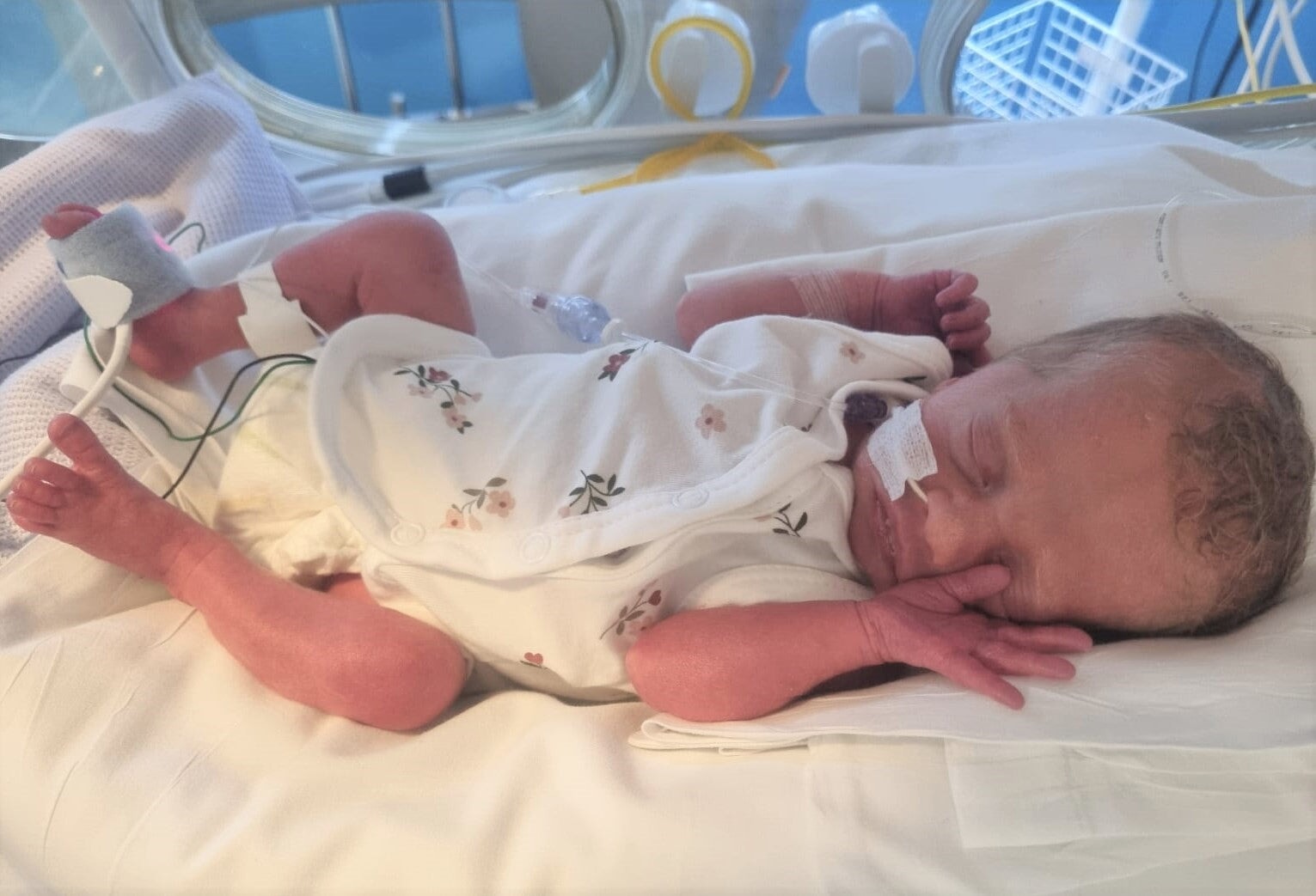 Beautiful Bloom Bundle - Sleepsuit & Incubator Vest